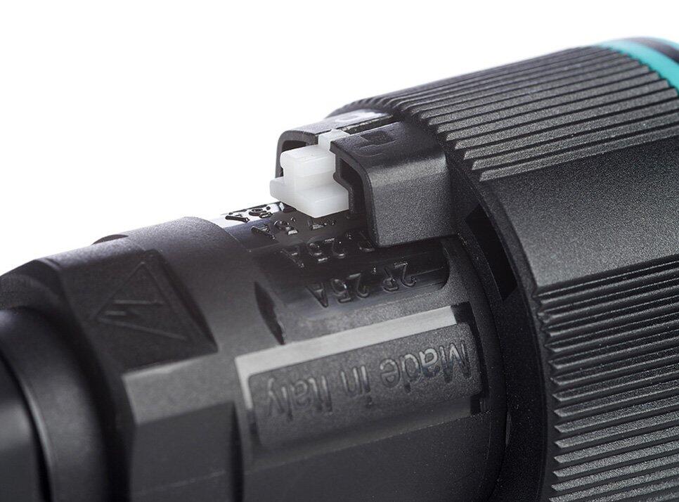 3 Pole Inline plug 25A 400V